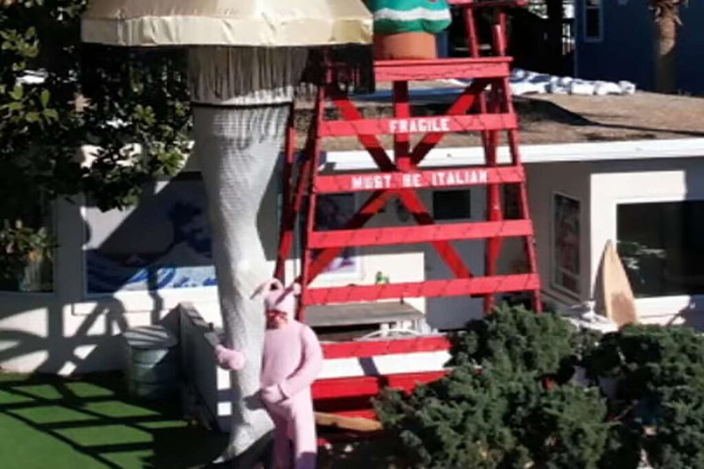 Holiday Joy with 20 Foot Replica of Leg Lamp – WBOB